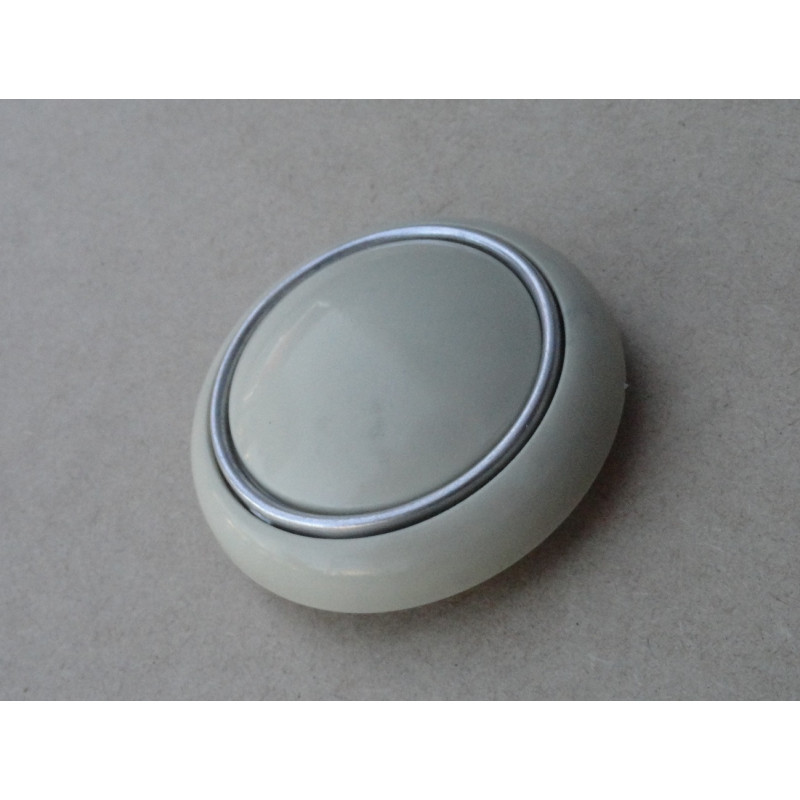 Botão Buzina Volante Kombi até 75 Corujinha Antiga Bege 1ª Linha