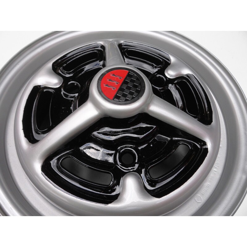 Roda Corcel GT Até 77 Aro 13 Tala 5 Com Emblema Restaurada - Jogo